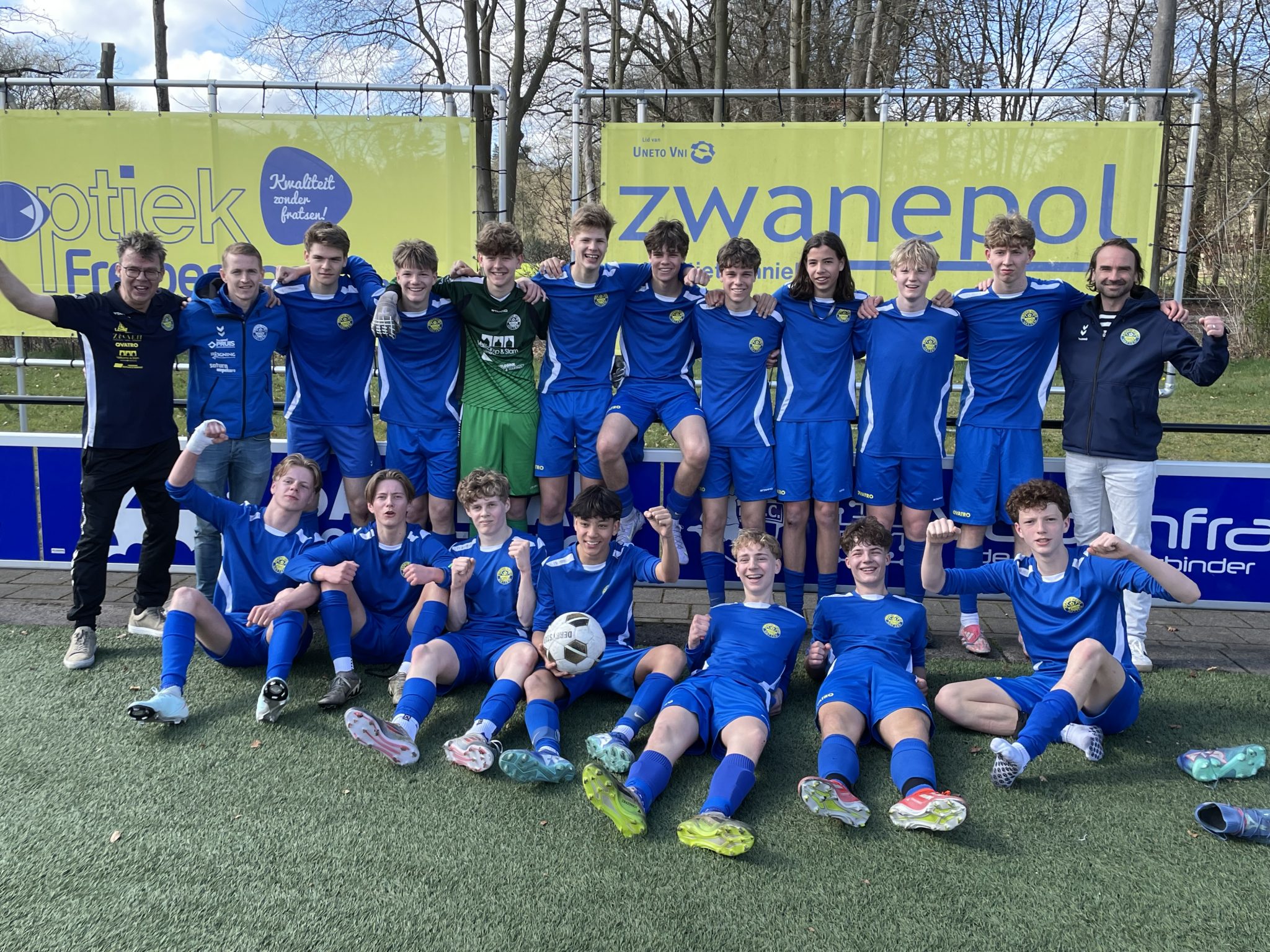 Hatto-Heim JO17-1 plaatst zich voor de halve finale van de beker | sv ...